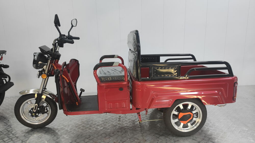 MEKA LEON 3 TEKERLEKLİ KASALI KIRMIZI ELEKTRİKLİ MOTOSİKLET,MEKA LEON 3 ...